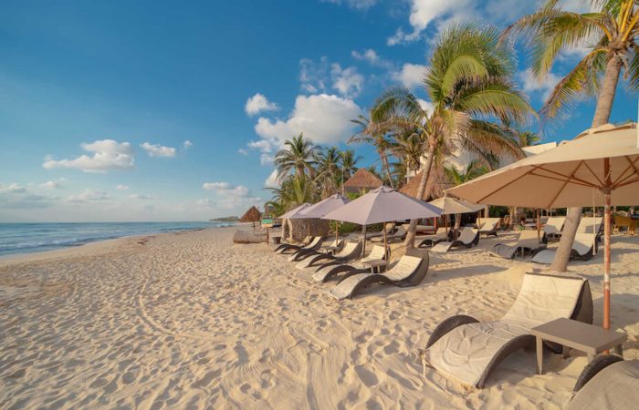 Les 4 meilleurs Beach Clubs à Playa Del Carmen en 2026